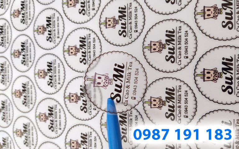 In tem nhãn trong suốt chống nước nhìn xuyên 300 - 500đ/tem